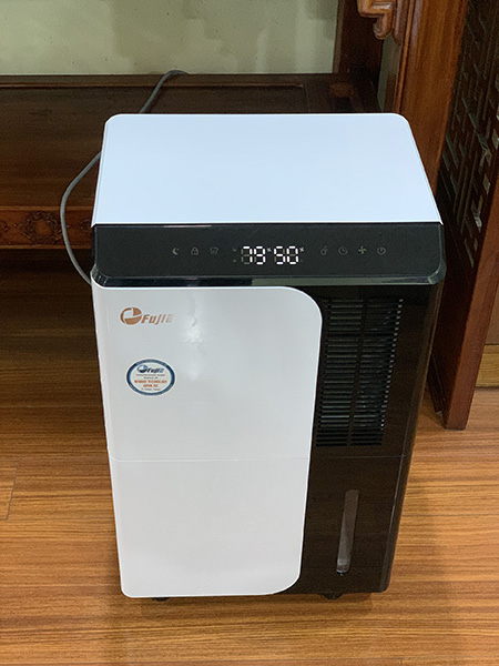 Máy hút ẩm FujiE HM-950EC công suất 50 lít/ngày