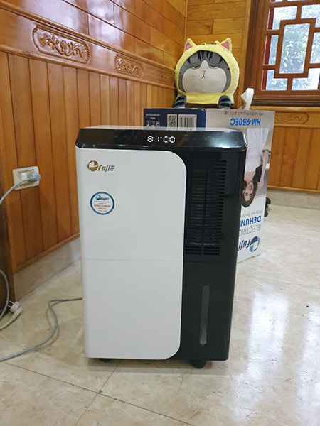 Máy hút ẩm FujiE HM-950EC công suất 50 lít/ngày